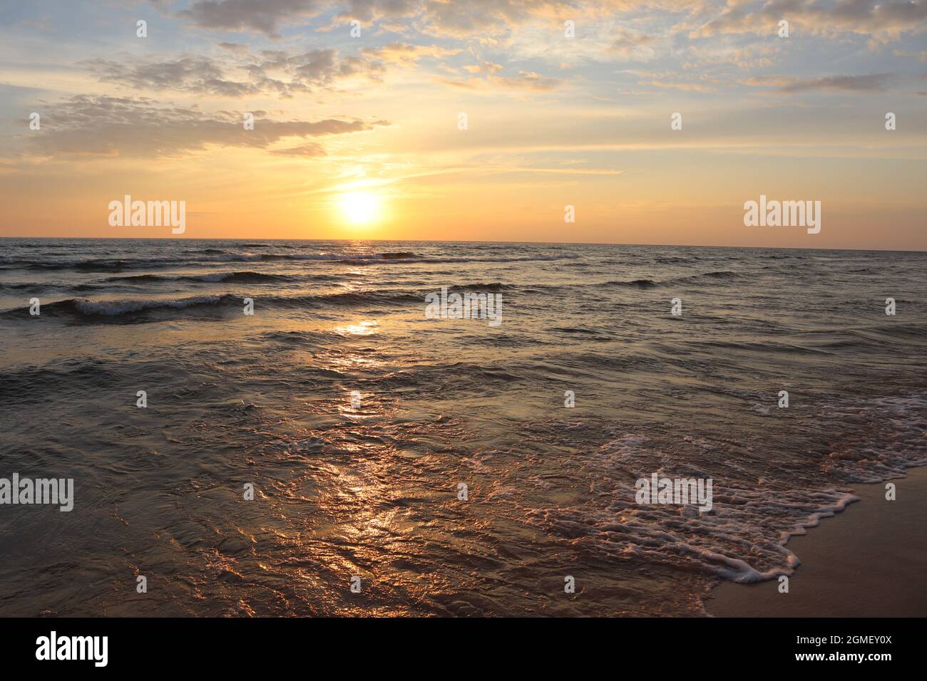 Sunset vibe hi-res stock photography and images - Alamy