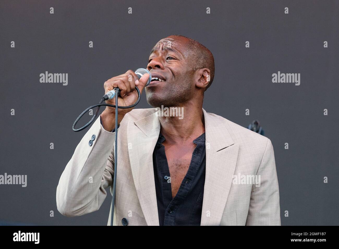 British rock keyboard player hi-res stock photography and images - Alamy