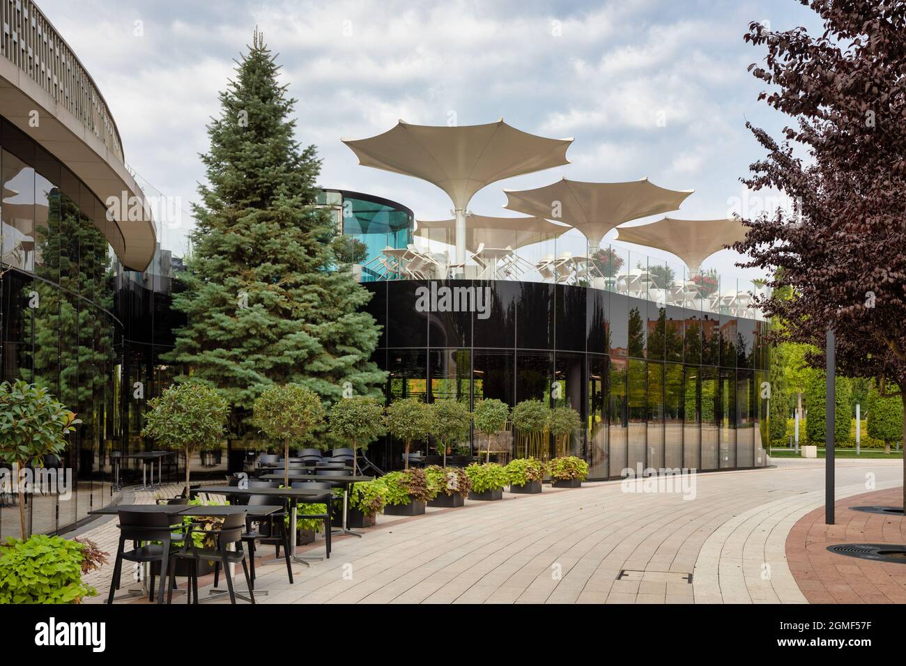 Business park architecture hi-res stock photography and images - Alamy