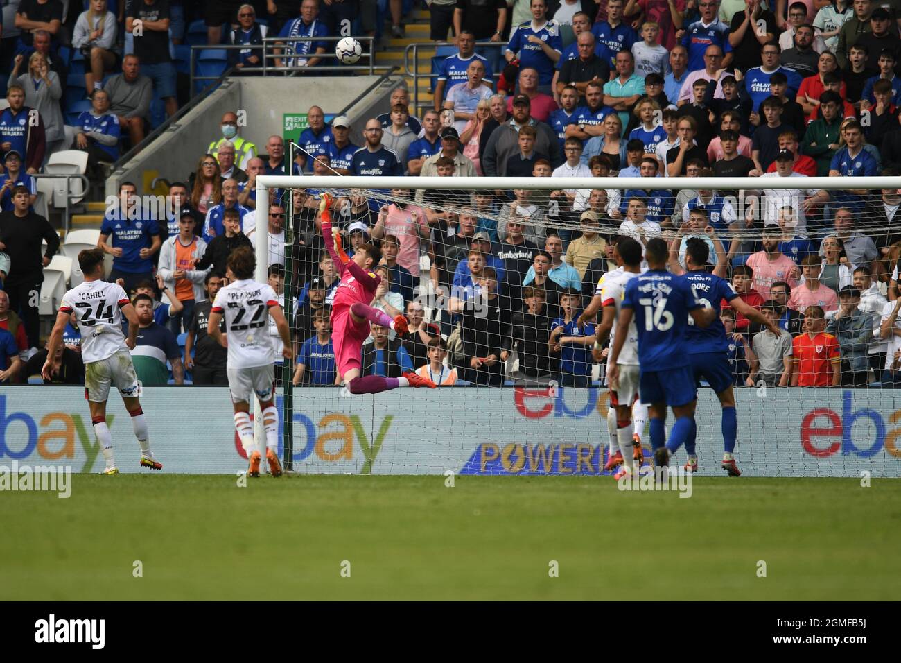 Mark travers hi-res stock photography and images - Alamy