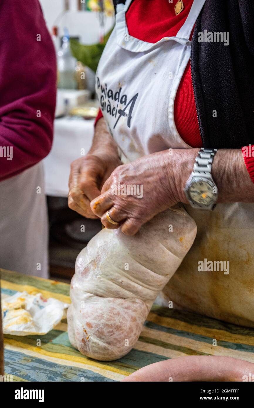 Stitching techniques hi-res stock photography and images - Alamy