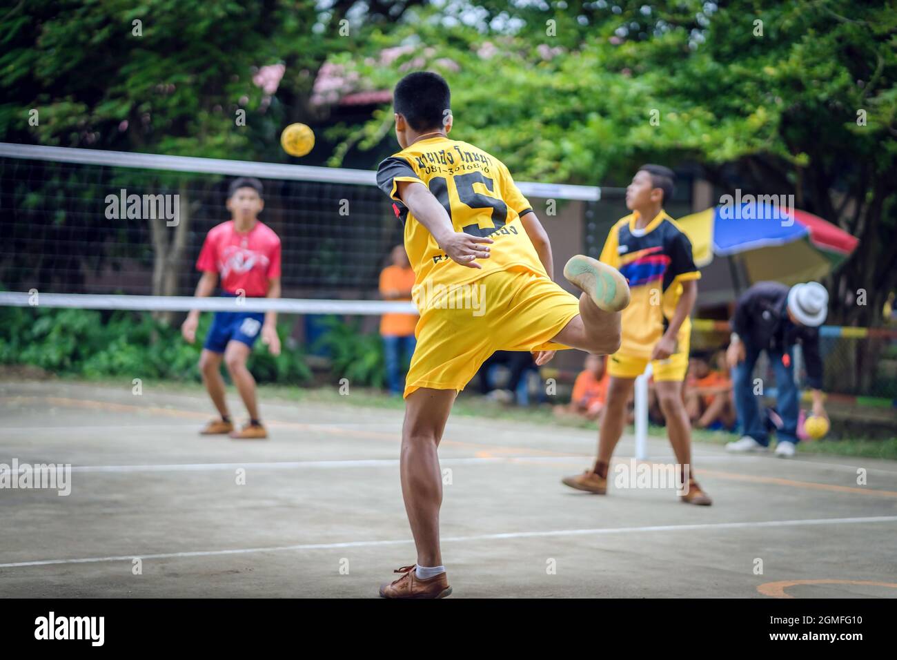 Sepak takraw player action hi-res stock photography and images - Alamy