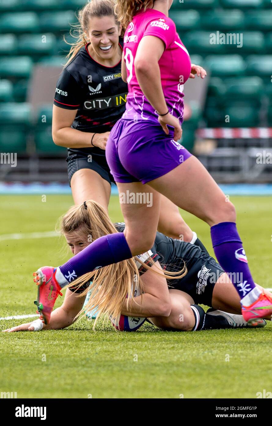 Zoe harrison rugby player hi-res stock photography and images - Alamy