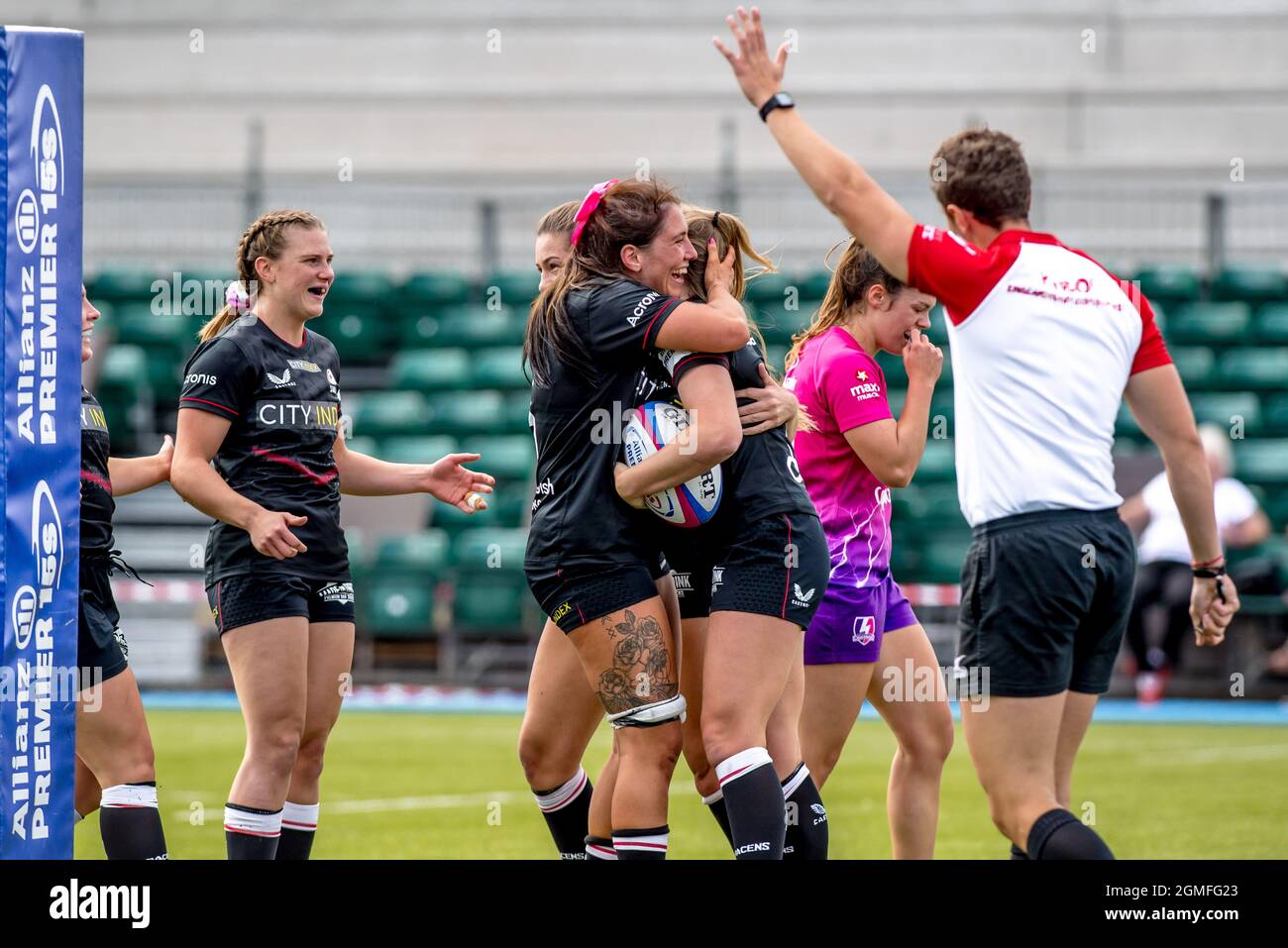 Zoe harrison rugby player hi-res stock photography and images - Alamy