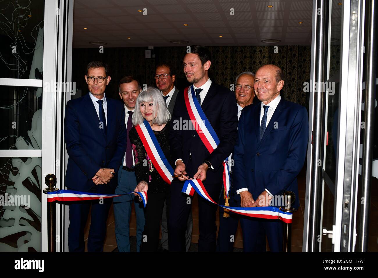 Virginie Pradal, French actress and Charles Aslangul, mayor of Bry-sur ...