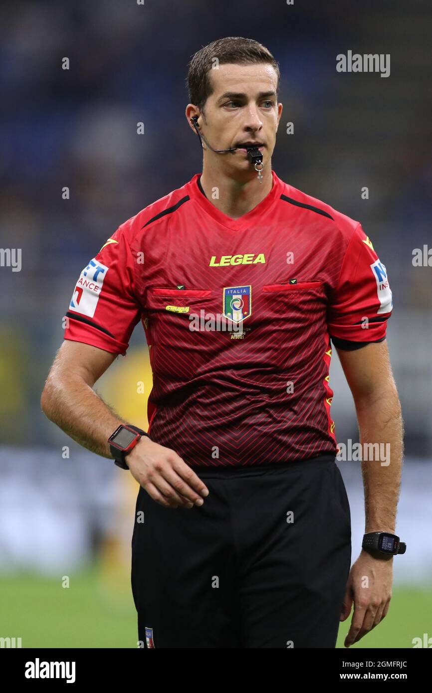 Referee giovanni hi-res stock photography and images - Alamy