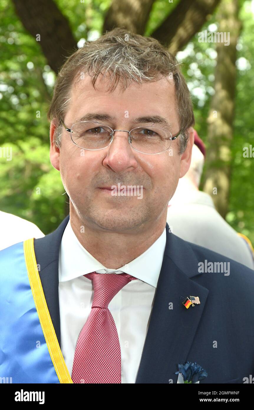 Grand Marshall German Counsel General David Gill attends the 64th ...