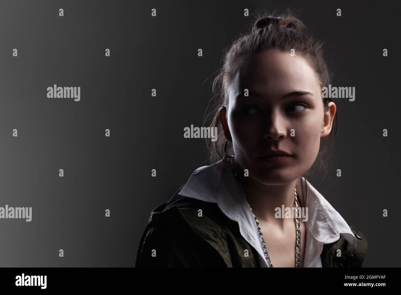 Portrait natural lit hi-res stock photography and images - Alamy