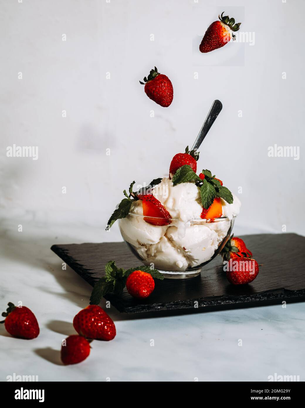 Falling ice cream hi-res stock photography and images - Alamy