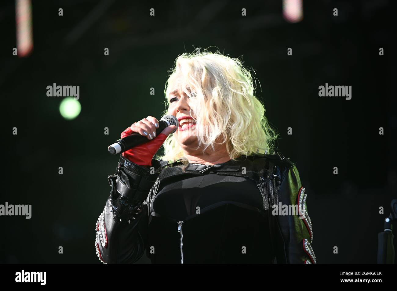 Kim wilde hi-res stock photography and images - Alamy