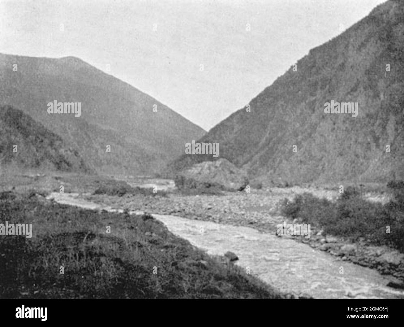 The Darial Gorge before 1906 Stock Photo - Alamy