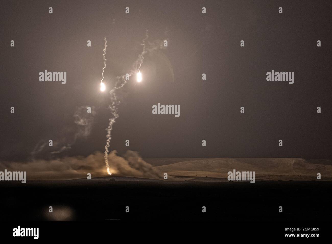 Explosive rounds hi-res stock photography and images - Alamy