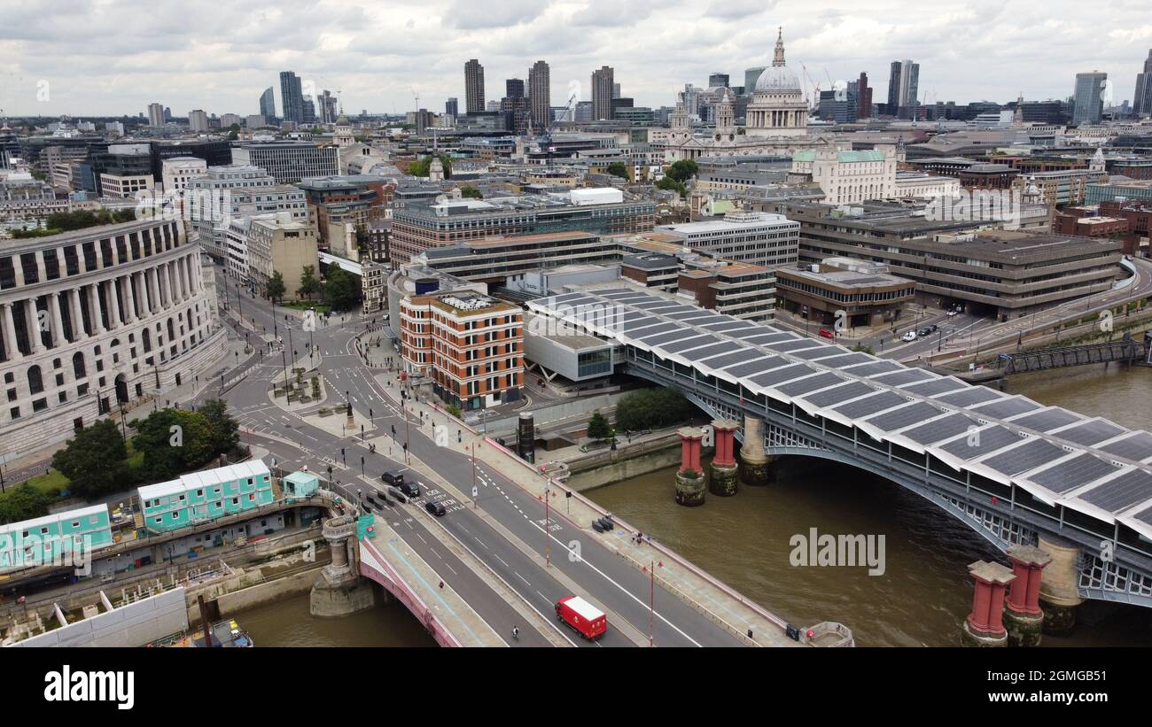 Cannon street railway bridge and tower bridge hi-res stock photography ...