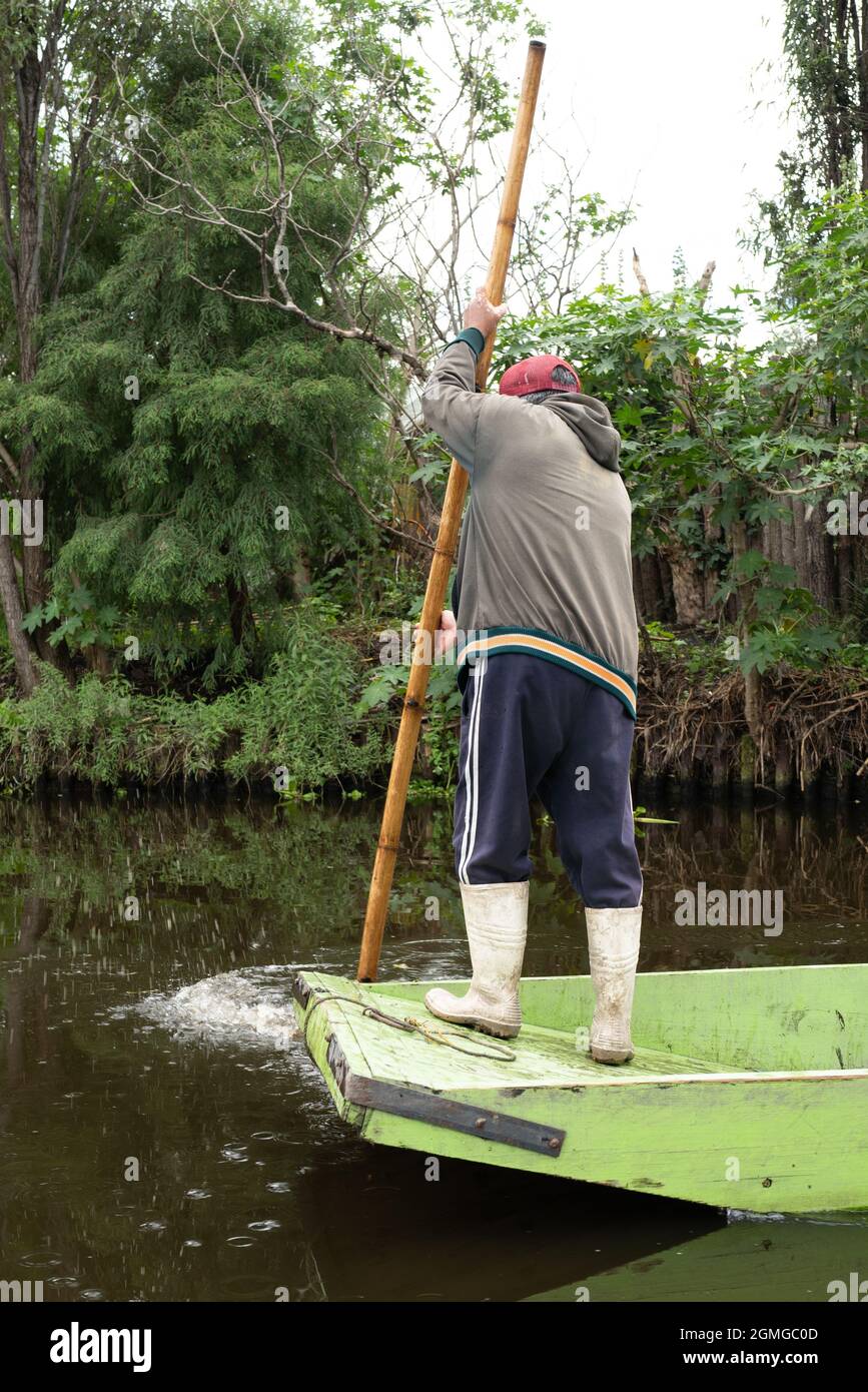 Gondola in the ancient Aztec lake of Xochimilco in Mexico City Stock ...