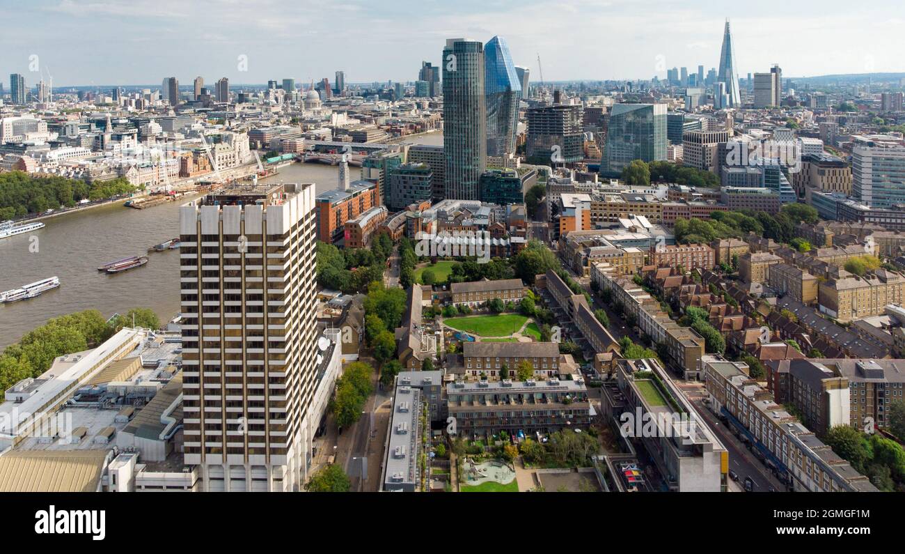 Upper ground, coin street, waterloo Stock Photo - Alamy