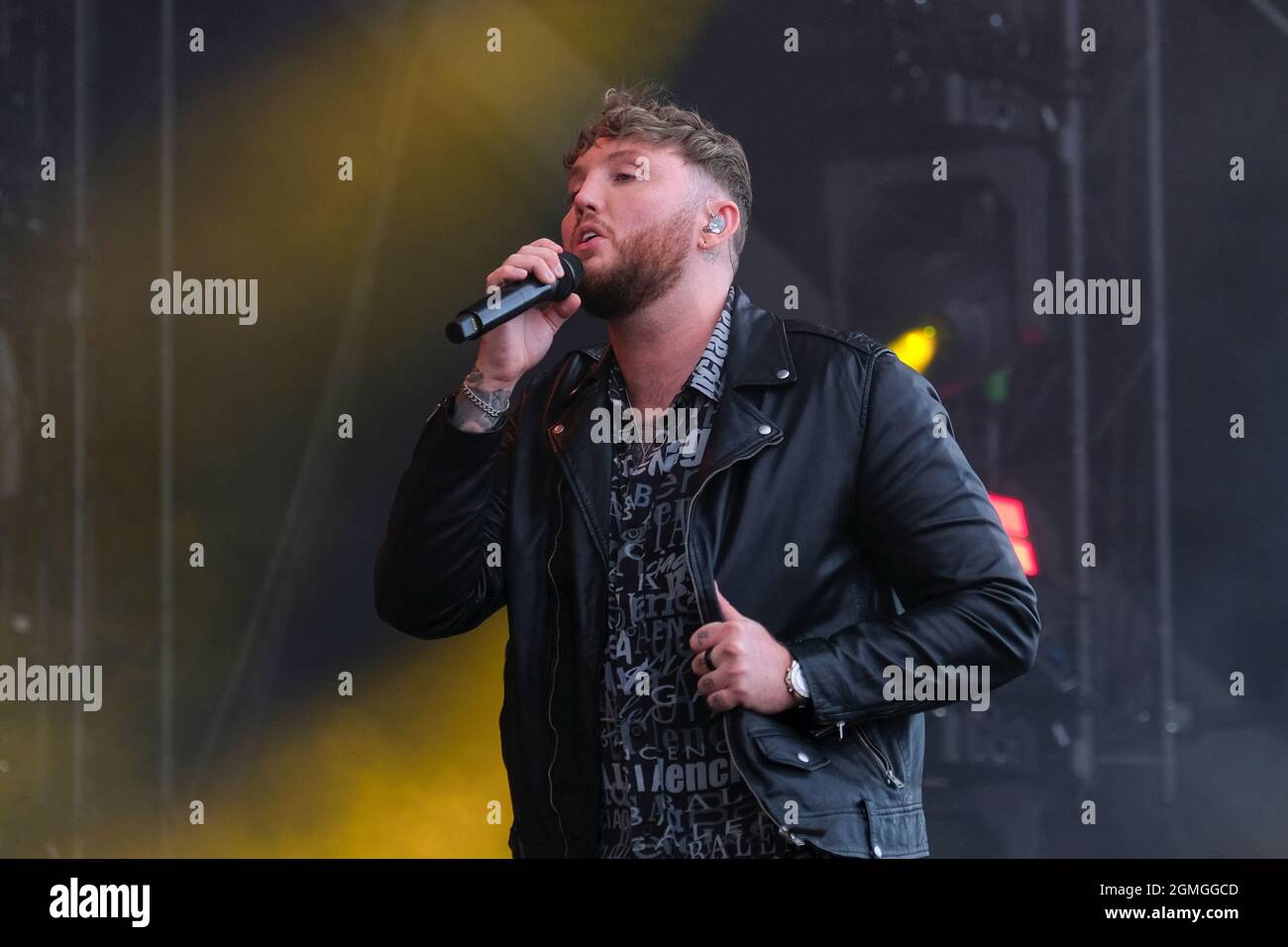 Sam fender singer hi-res stock photography and images - Alamy