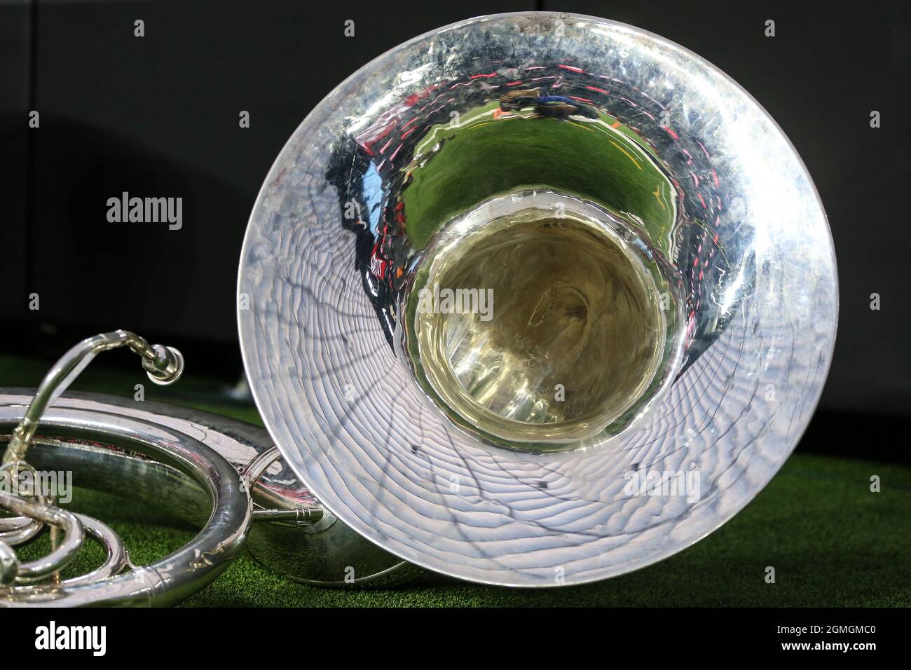 Featuring a marching band hi-res stock photography and images - Alamy