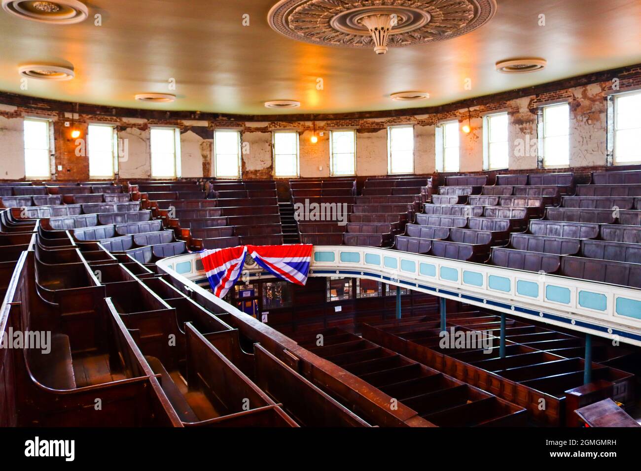 Disused methodist chapel hi-res stock photography and images - Alamy