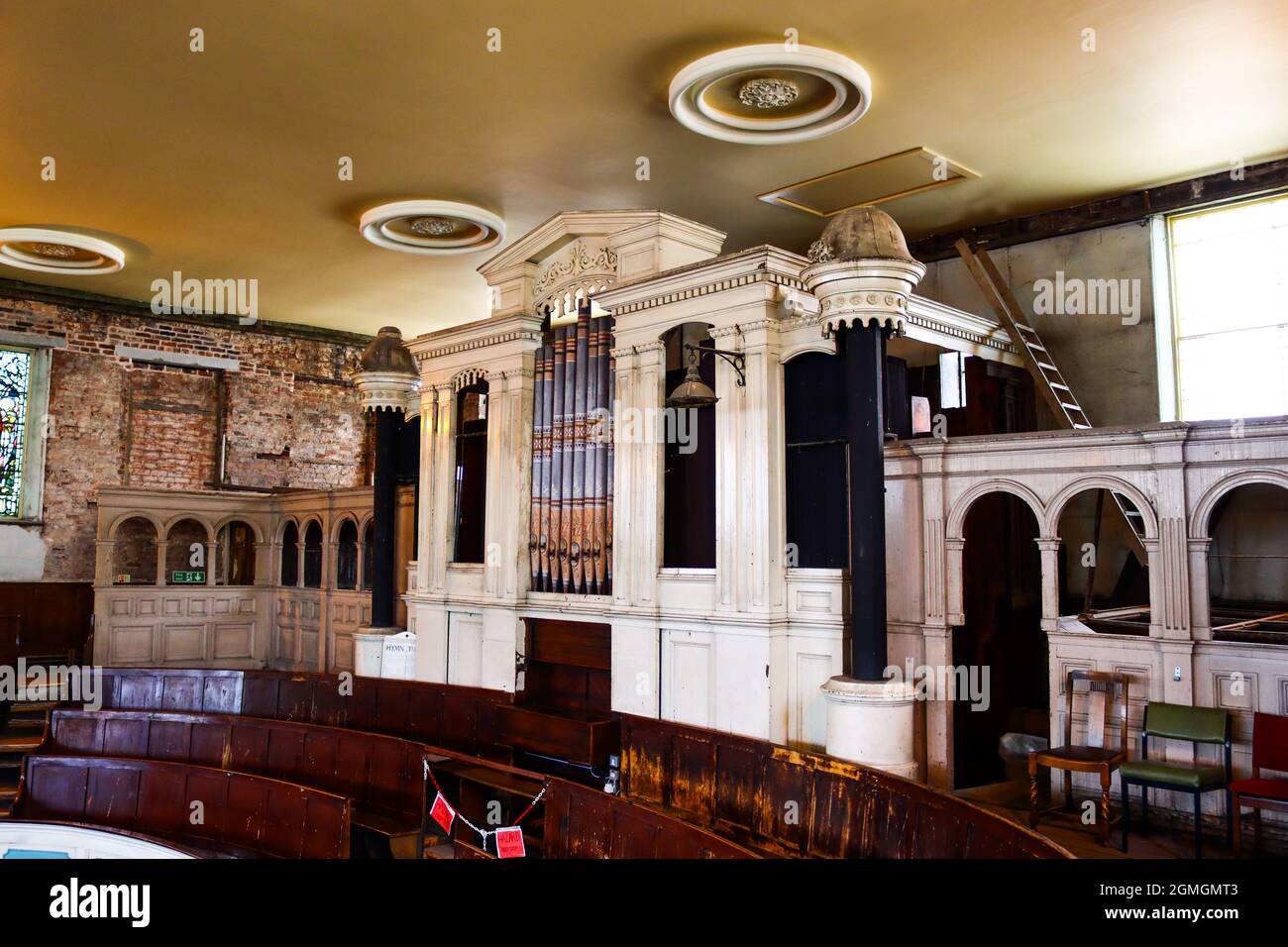Disused methodist chapel hi-res stock photography and images - Alamy