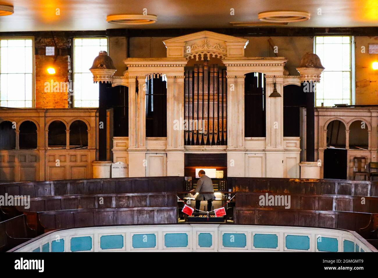 Disused methodist chapel hi-res stock photography and images - Alamy