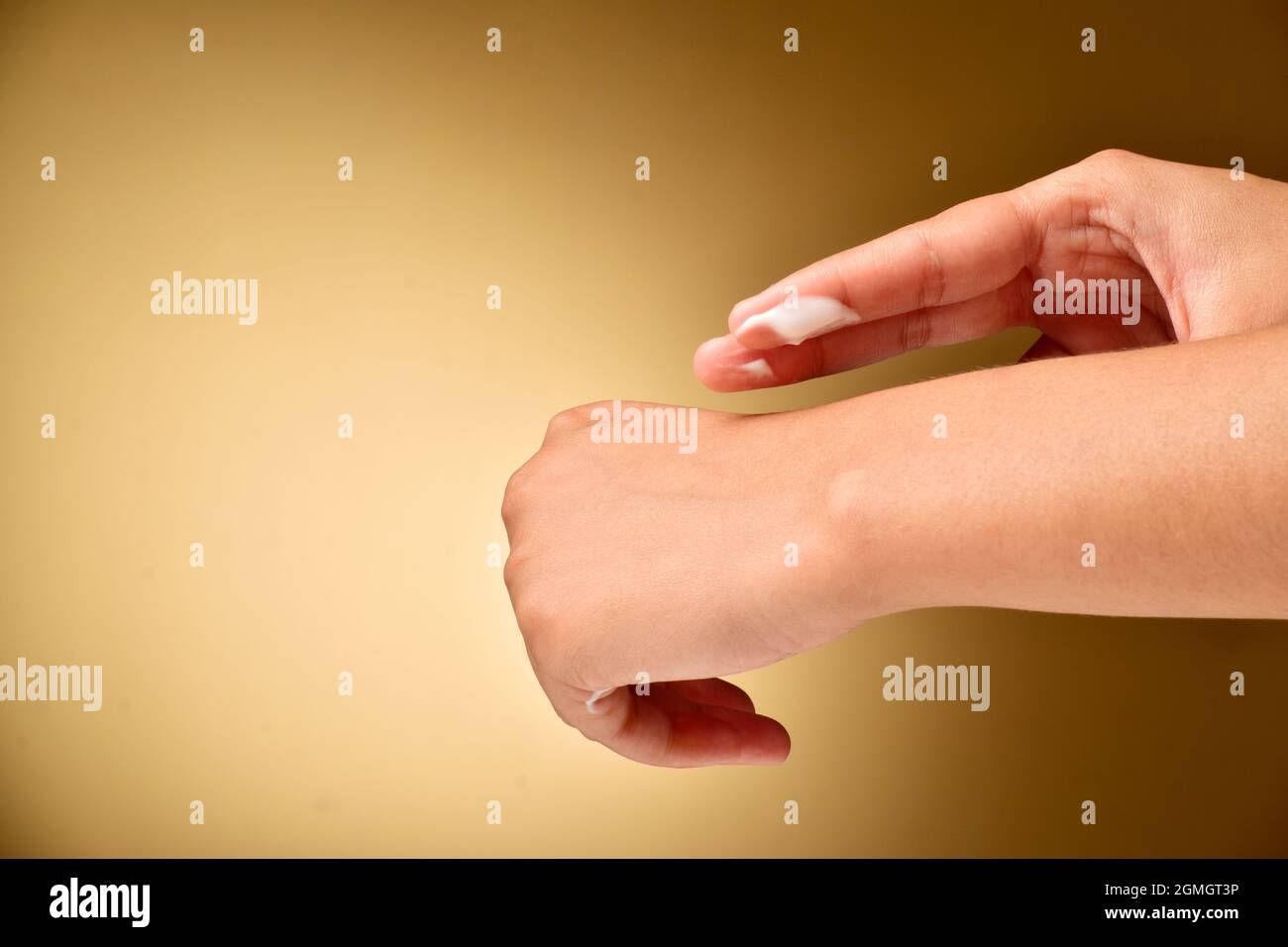 Applying product hi-res stock photography and images - Alamy