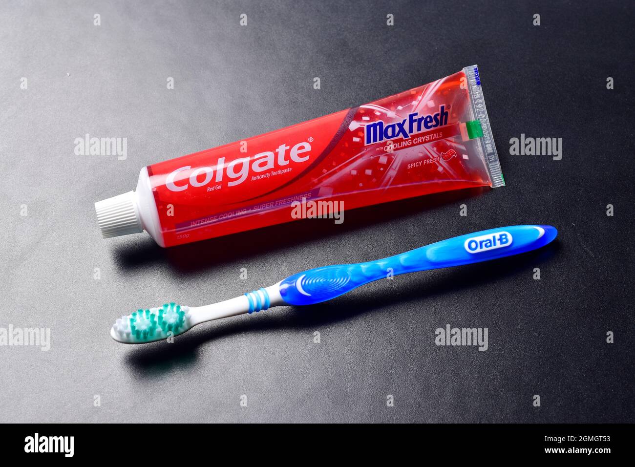 Colgate fresh gel toothpaste hi-res stock photography and images - Alamy