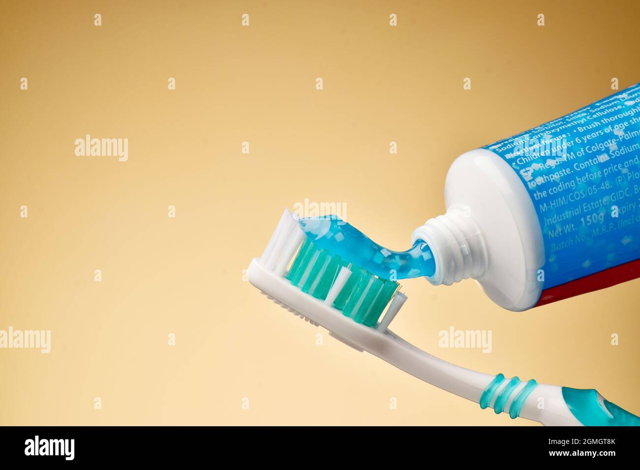 Toothpaste gel hi-res stock photography and images - Alamy