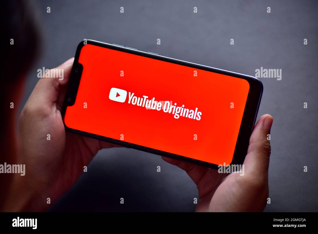 Youtube india hi-res stock photography and images - Alamy