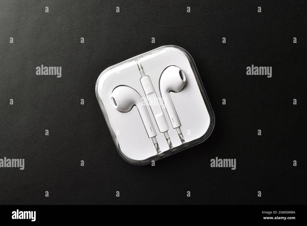 Device earphone hi-res stock photography and images - Alamy