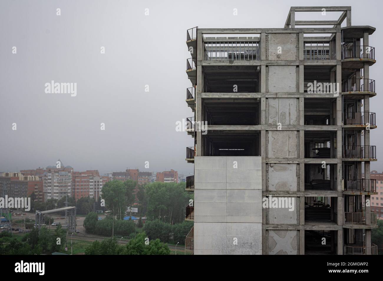 Uncompleted building hi-res stock photography and images - Alamy