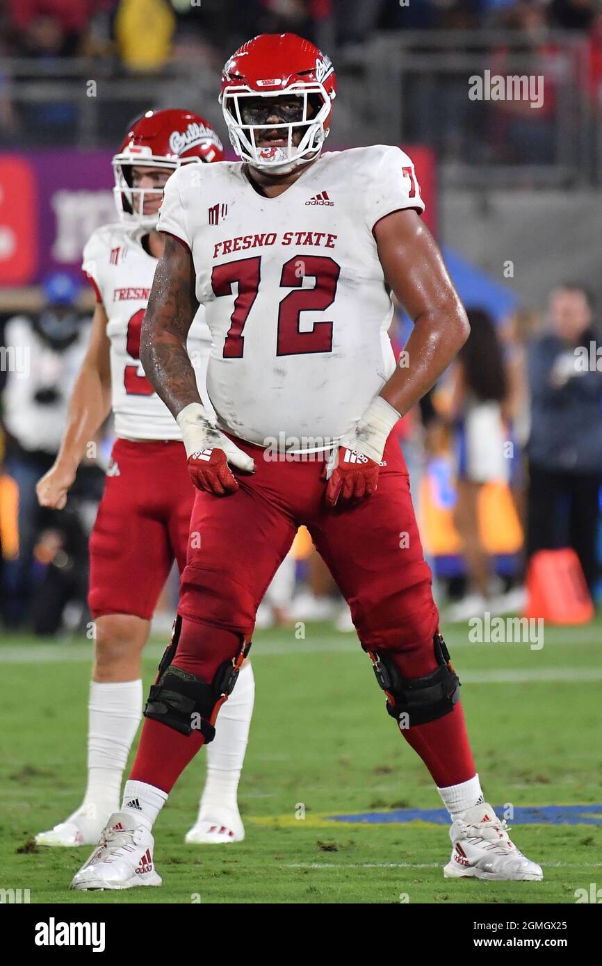 Pasadena, CA. 18th Sep, 2021. Fresno State Bulldogs offensive lineman ...