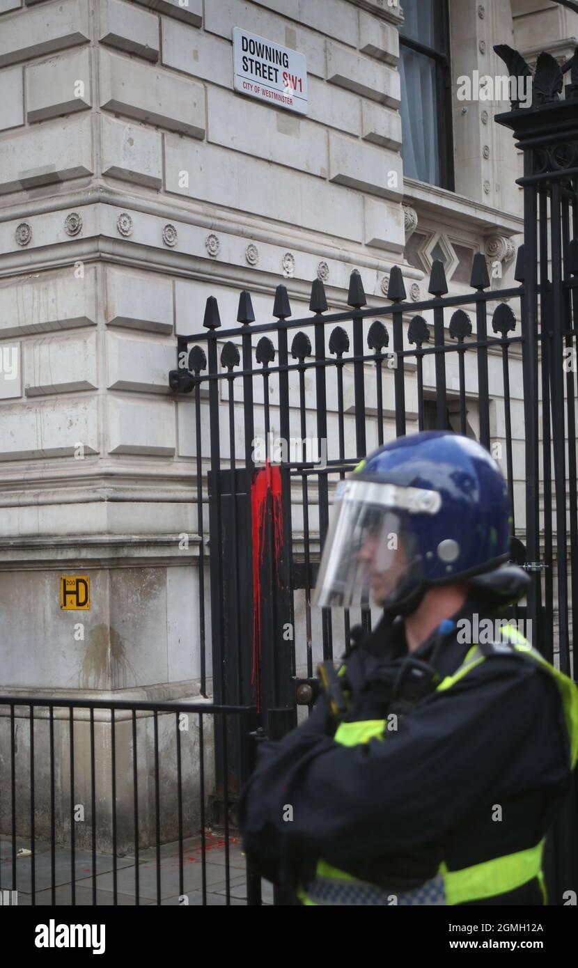 Riot gates hi-res stock photography and images - Alamy