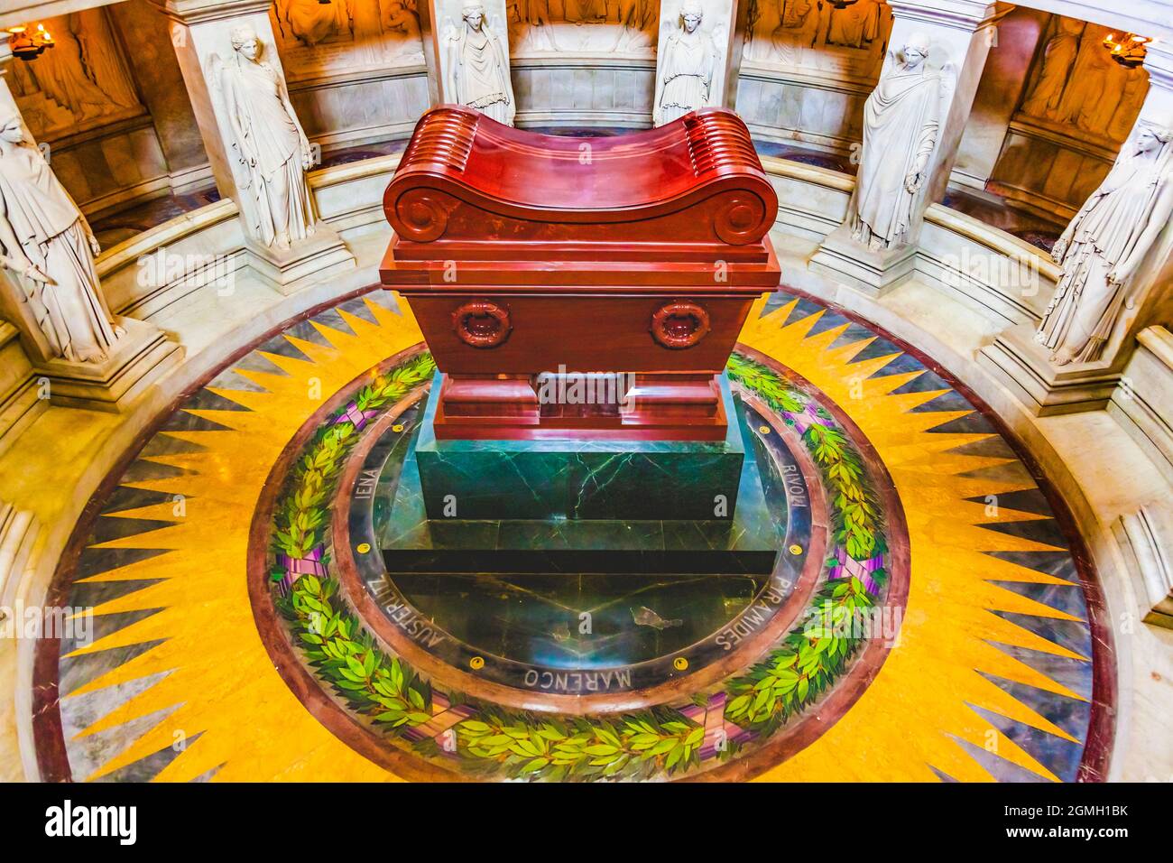 Tomb Of Napoleon Under Dome Les Invalides Paris France. King Louis IV ...