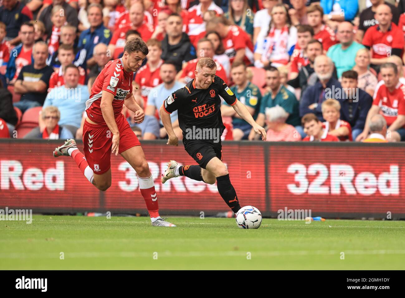 Shayne Lavery #19 of Blackpool breaks down the wing Stock Photo - Alamy