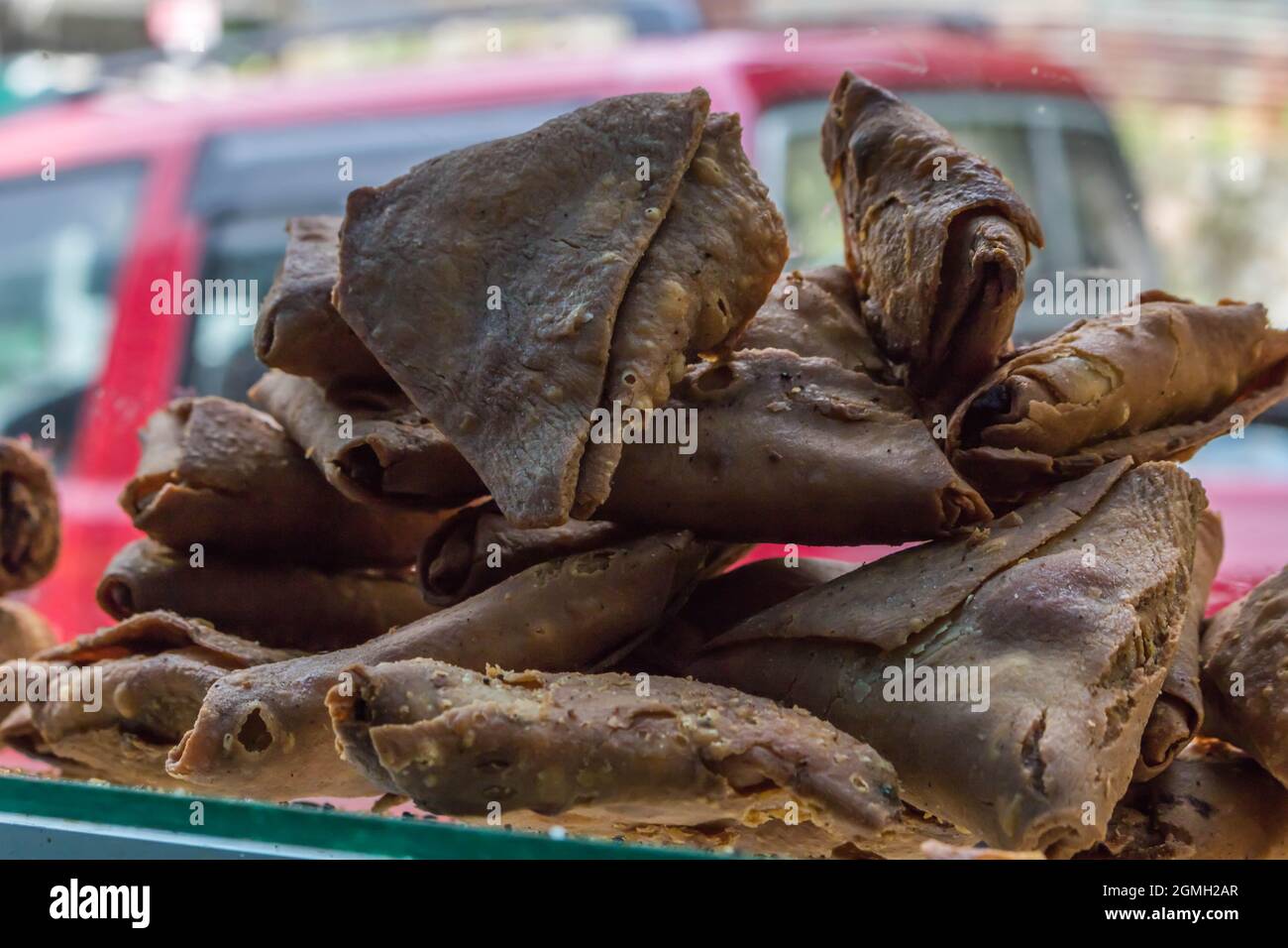 Samosa Stall, Ramboda, Nuwara Eliya, Sri Lanka Stock Photo - Alamy