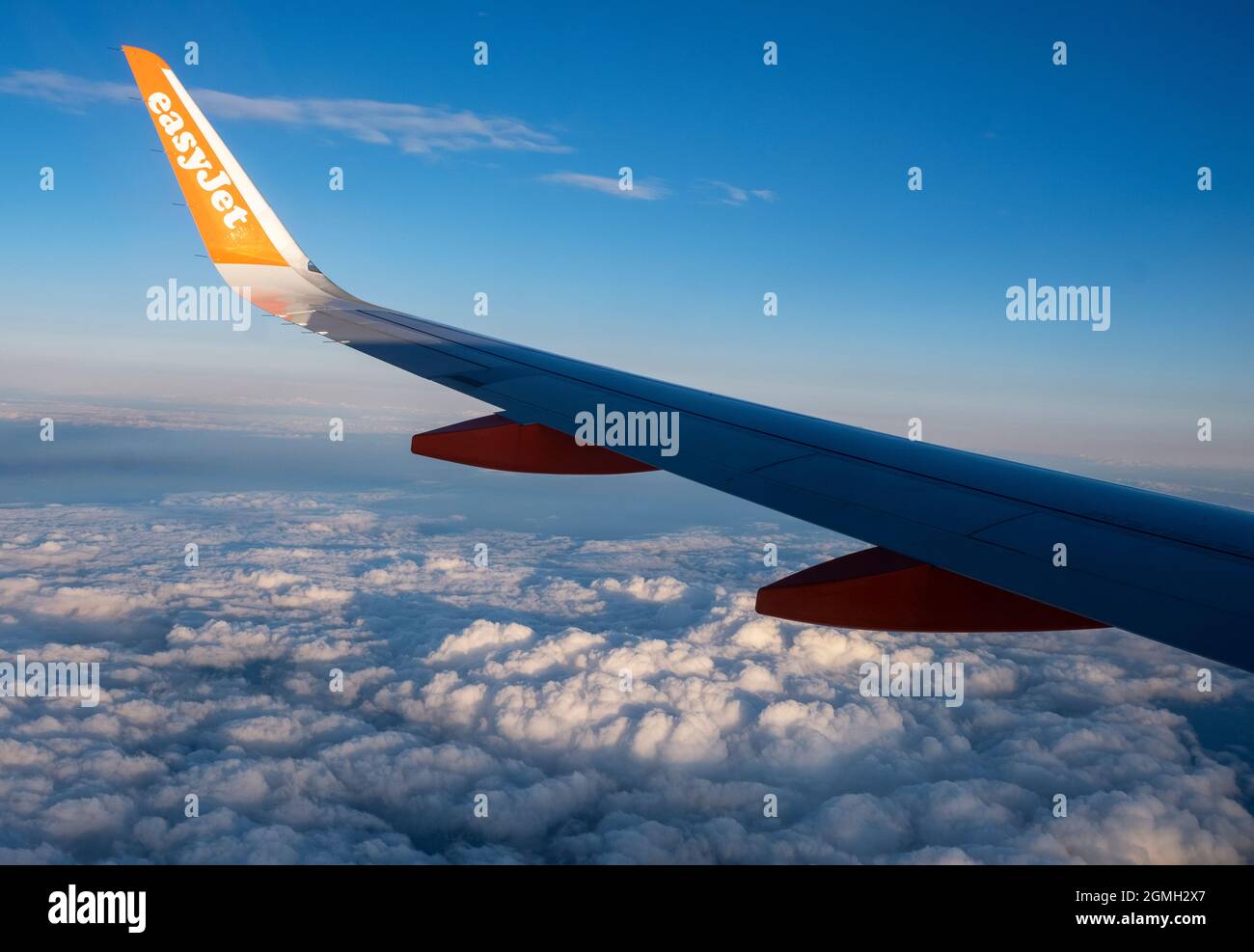 A view the wing of an Easyjet aircraft on route between Edinburgh and ...