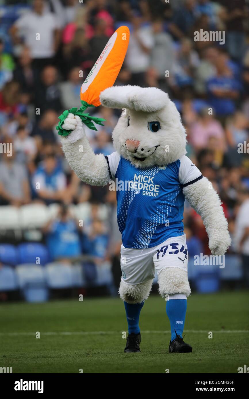 Peterborough, UK. 18th Sep, 2021. Peterborough mascot Peter Burrow at ...