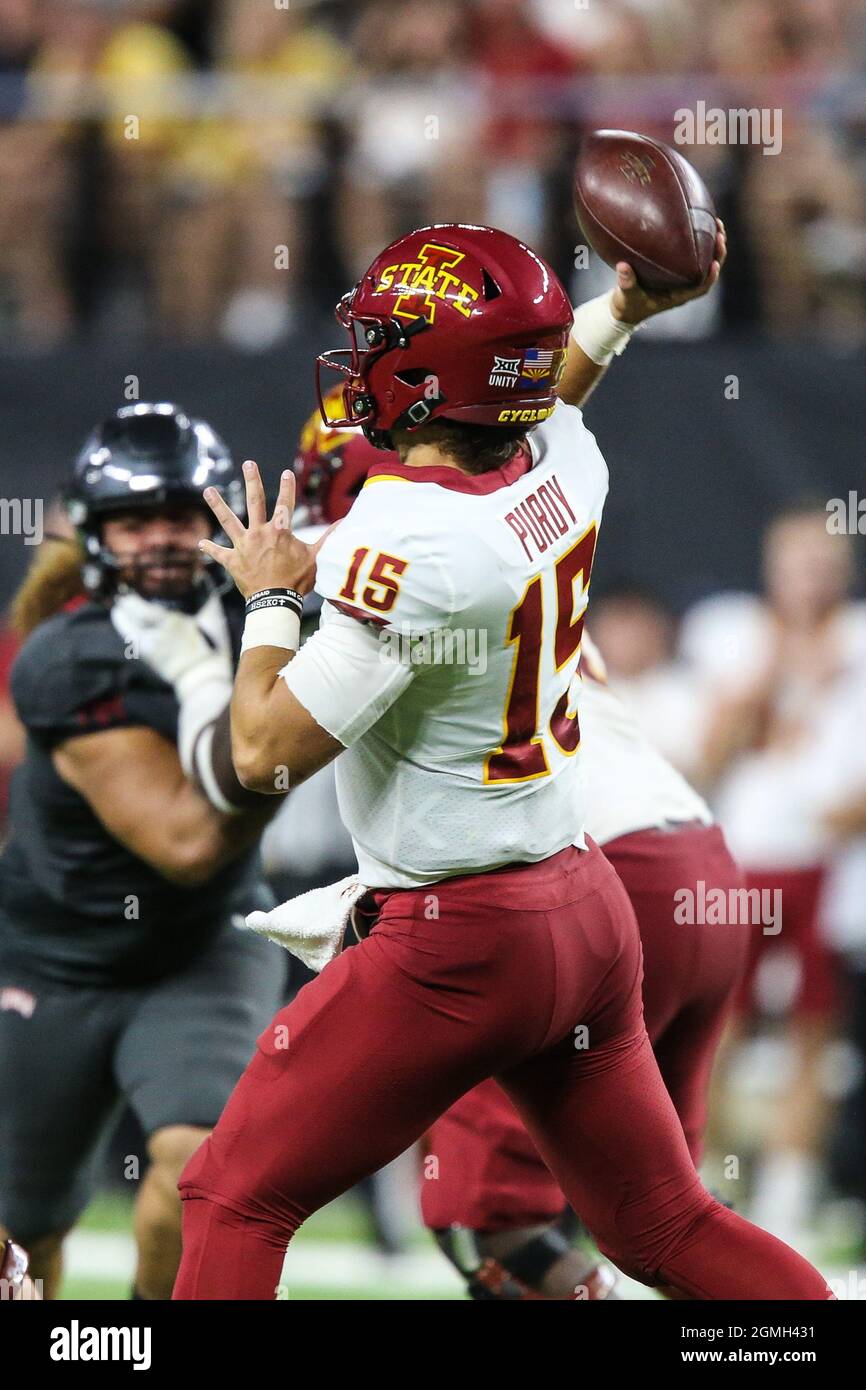 Brock purdy throws hi-res stock photography and images - Alamy