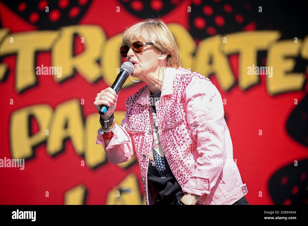 Jimmy dean singer hi-res stock photography and images - Alamy