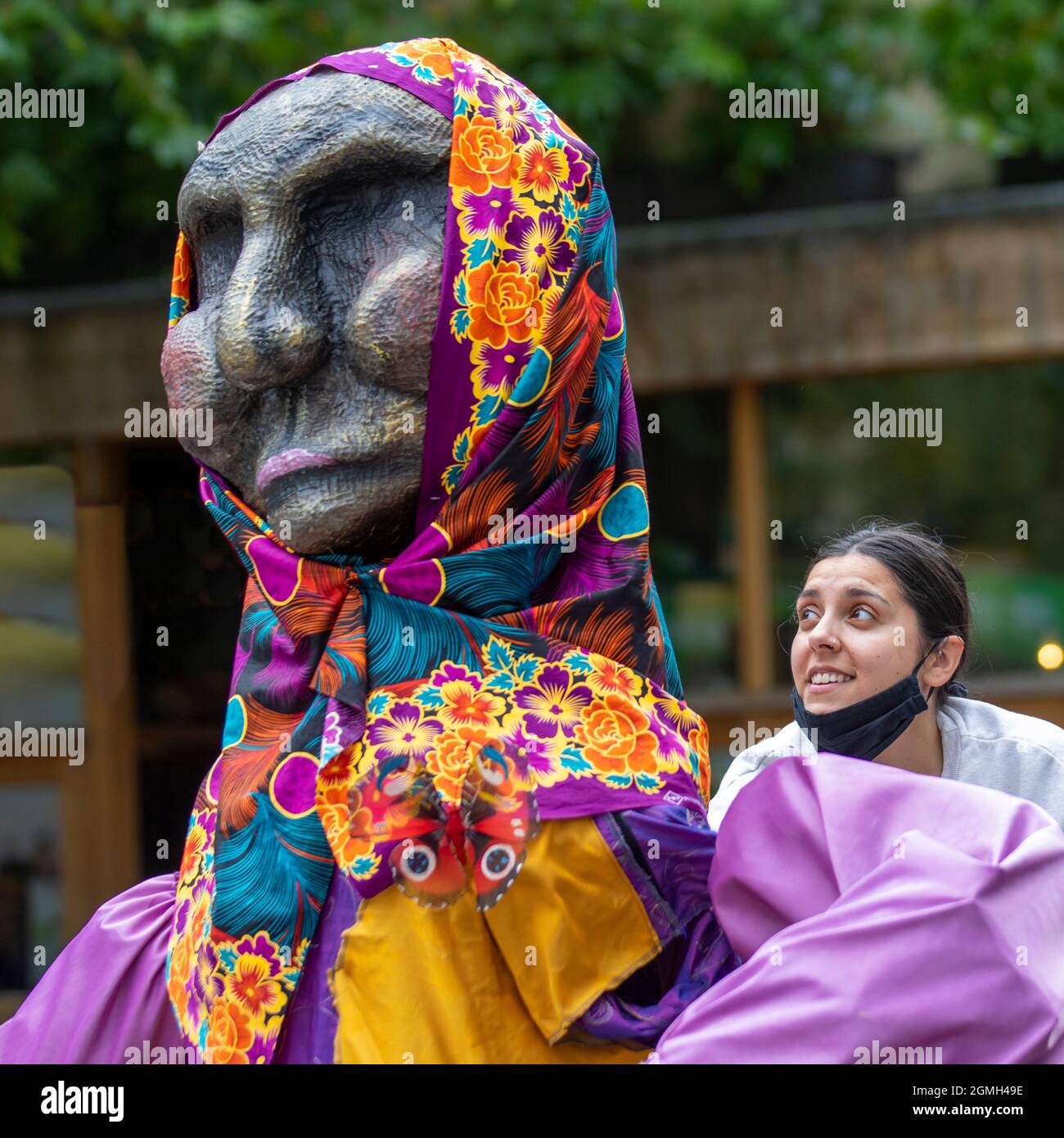 Large scale puppetry hi-res stock photography and images - Alamy