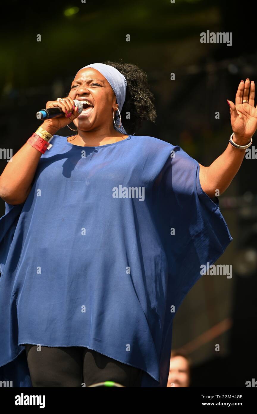 Angie brown hi-res stock photography and images - Alamy