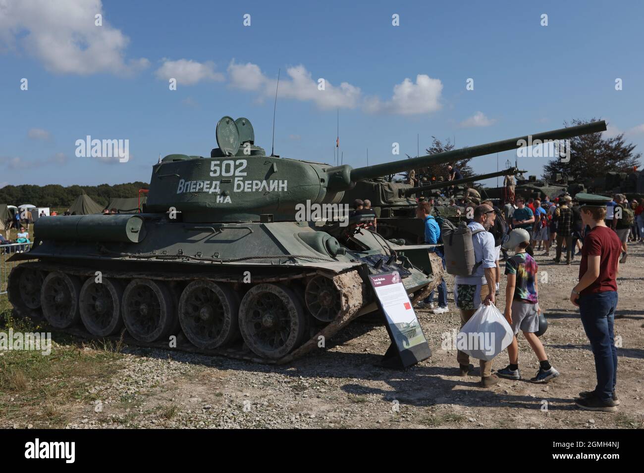 T34/85 Russian WW2 tank in action during a demonstration at Bovington ...
