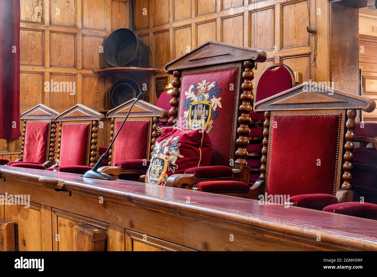 Courtroom seats hi-res stock photography and images - Alamy