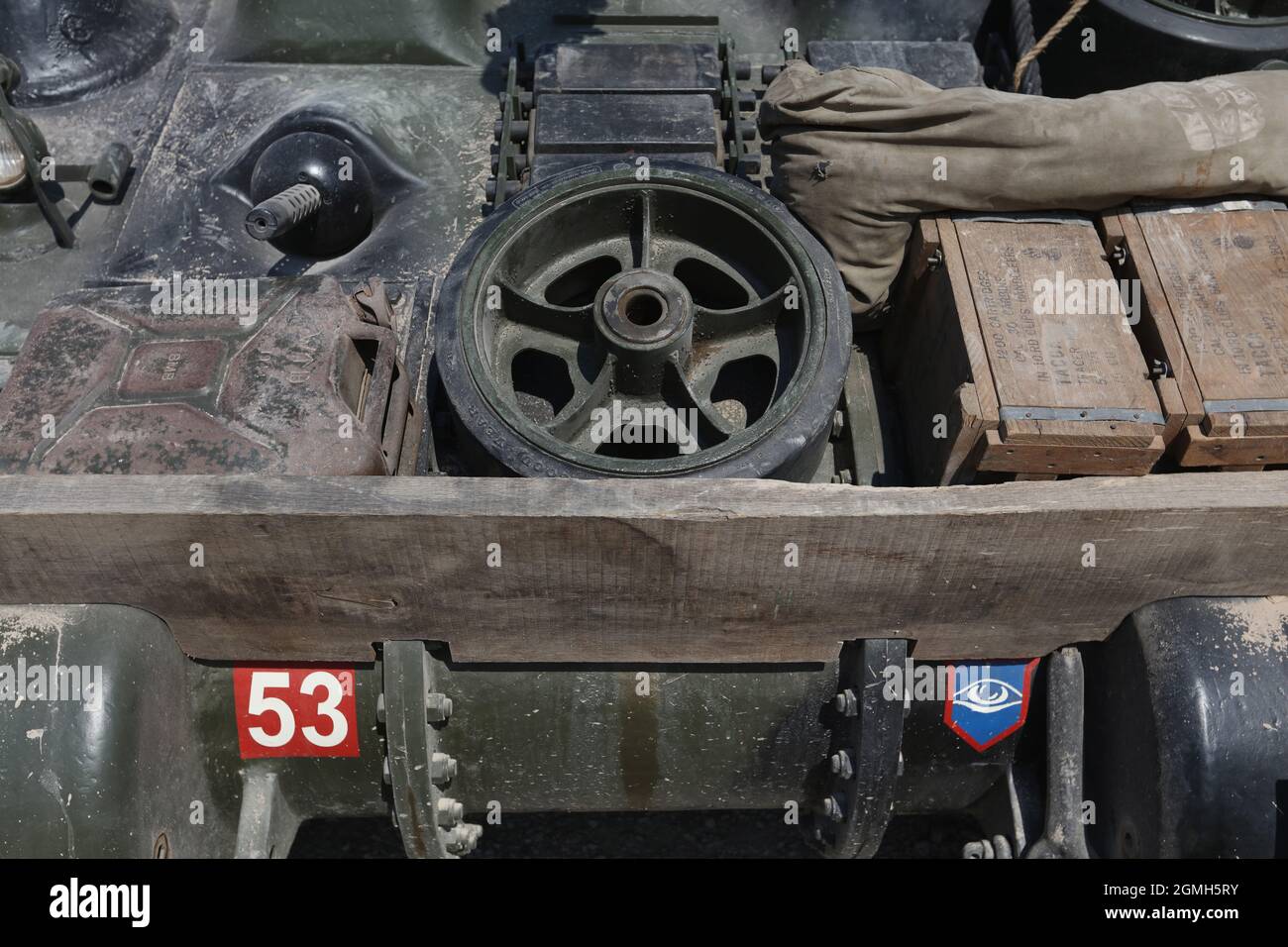 Sherman 75mm hi-res stock photography and images - Alamy