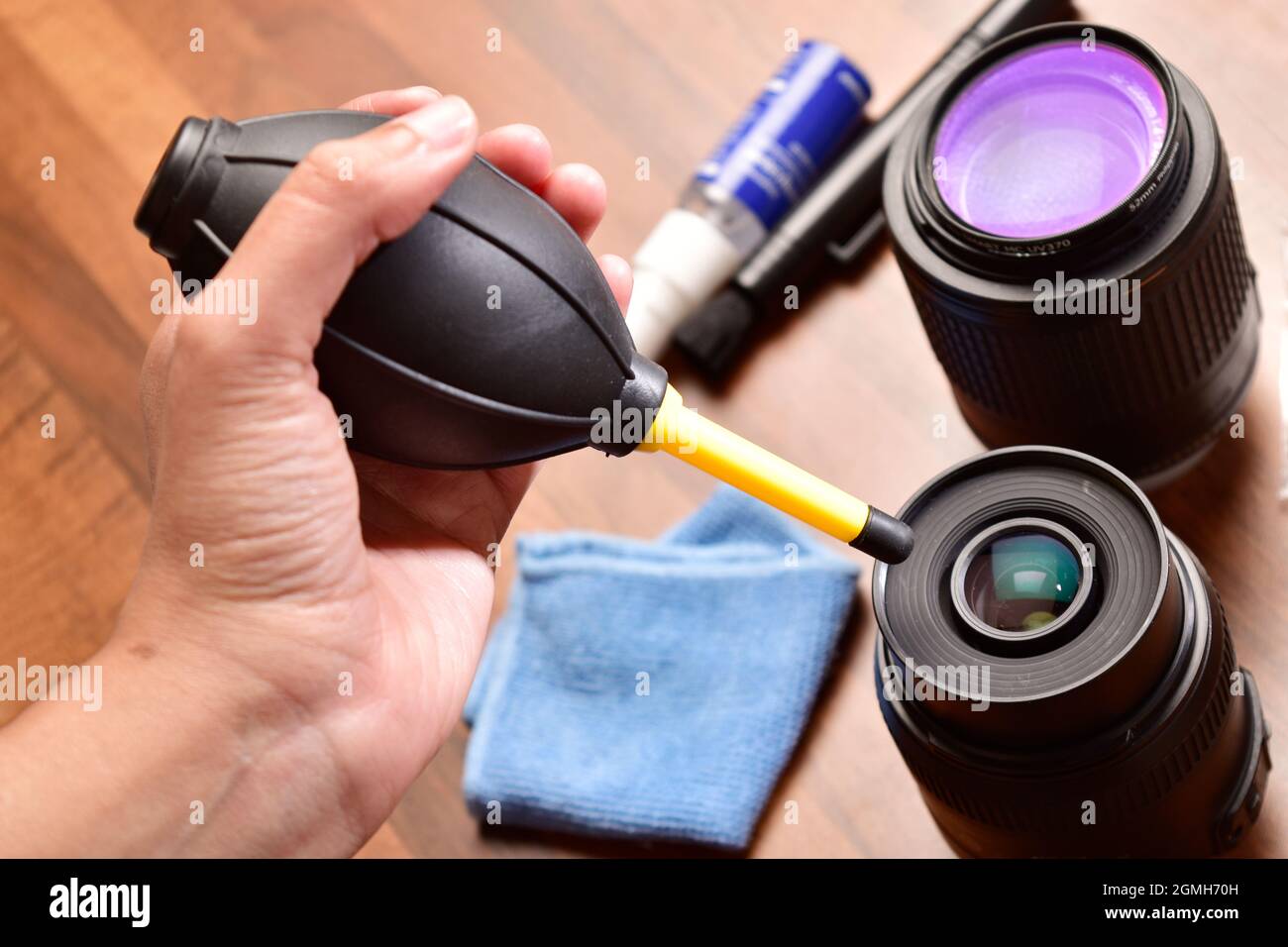 lens cleaning from air blower Stock Photo - Alamy