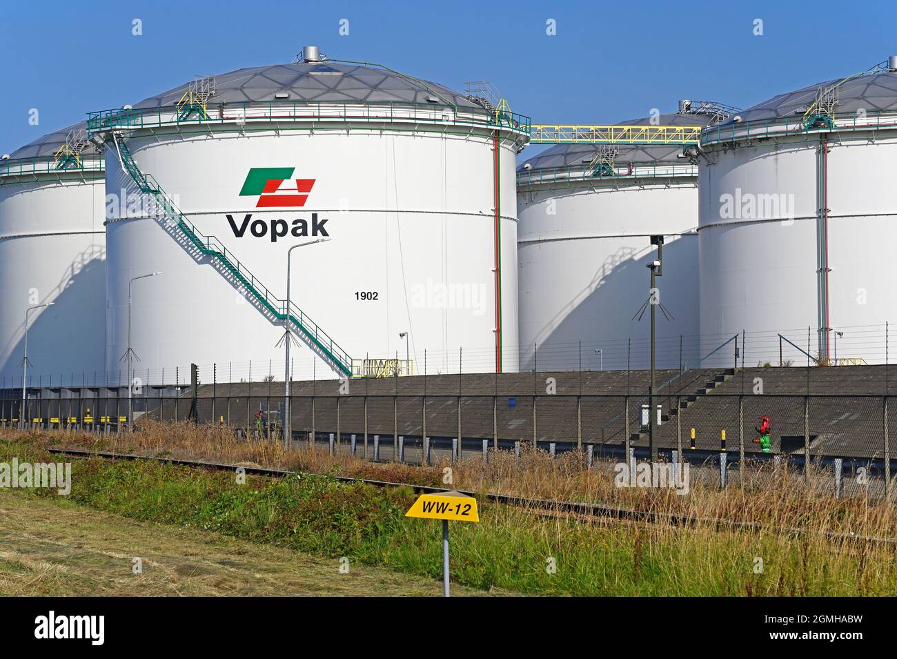Botlek port hi-res stock photography and images - Alamy