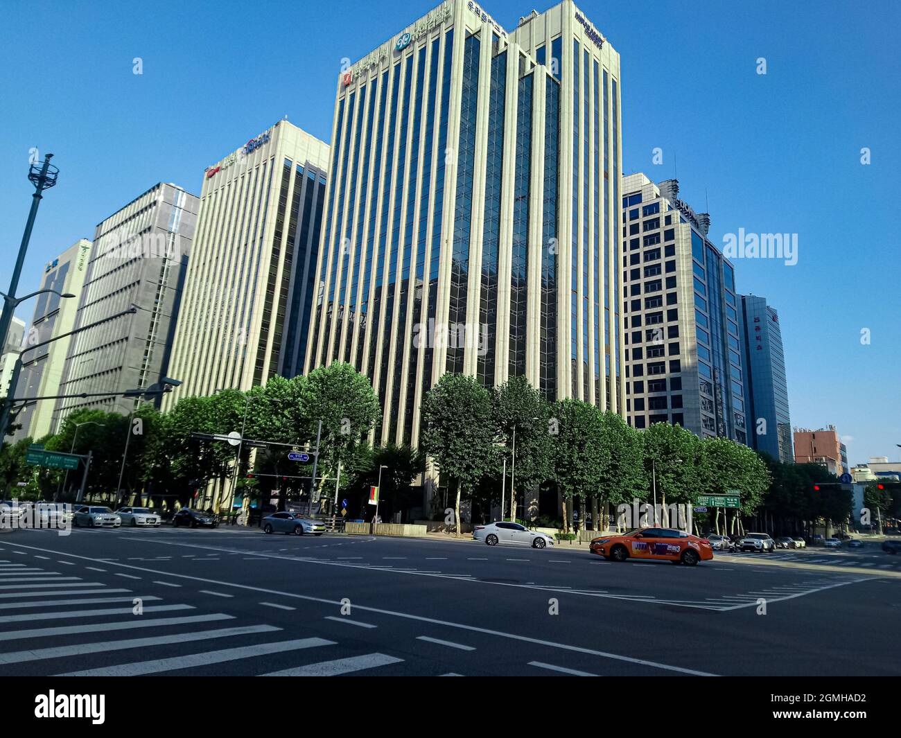 Buildings Seoul , South Korea Stock Photo - Alamy