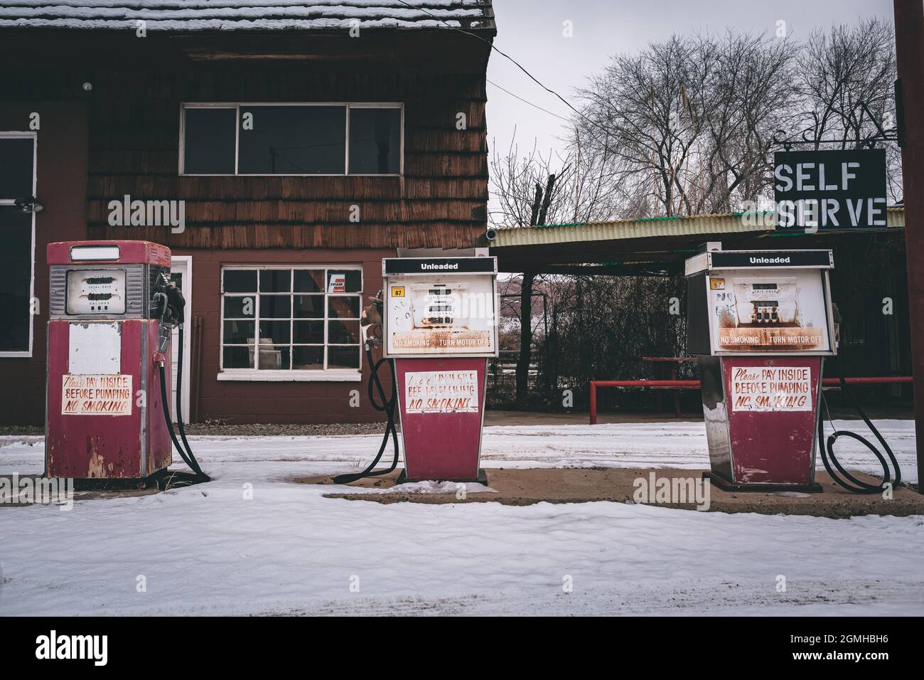 3 gasoline pumps hi-res stock photography and images - Alamy