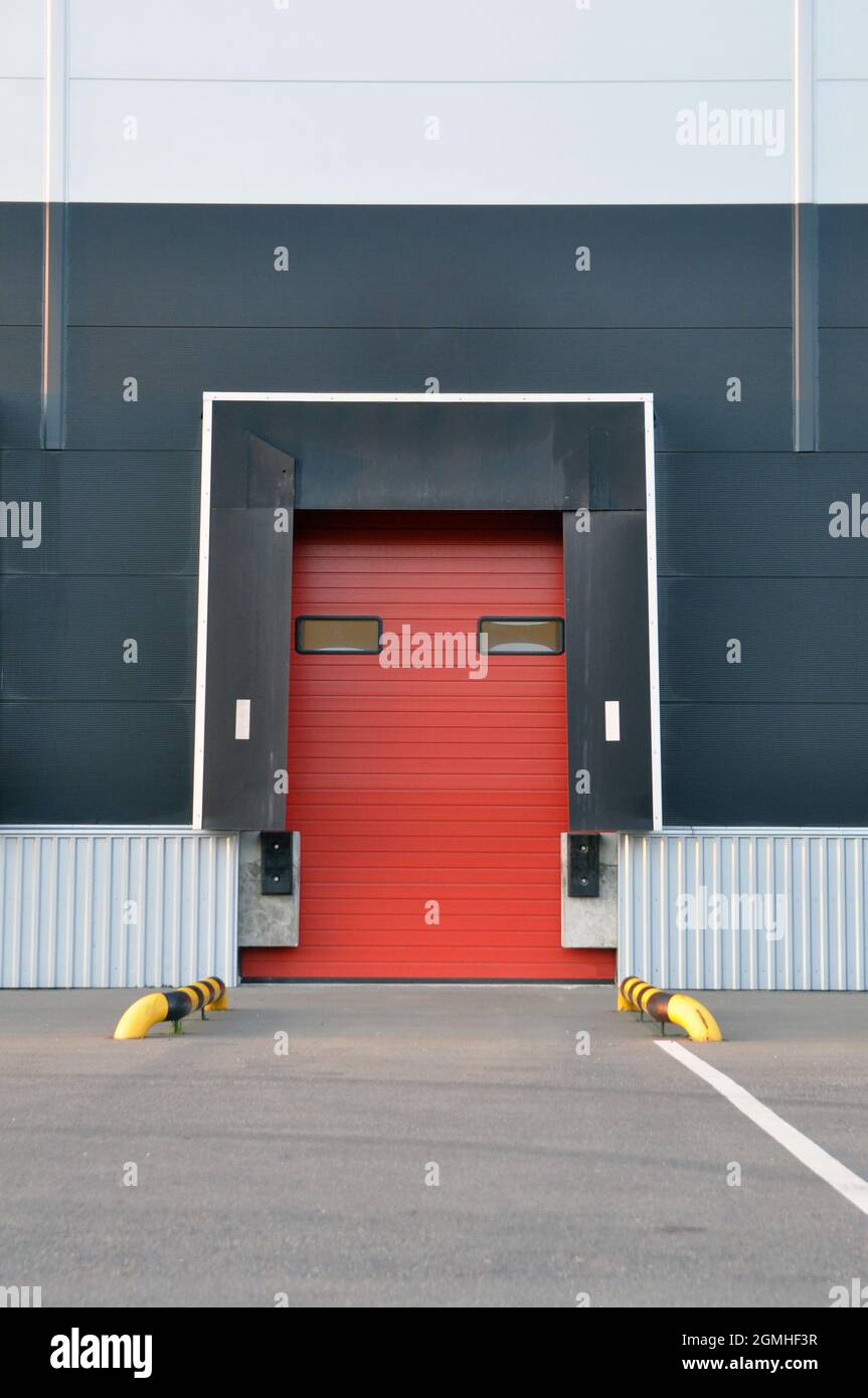 Loading door of a distribution warehouse for loading goods Stock Photo ...