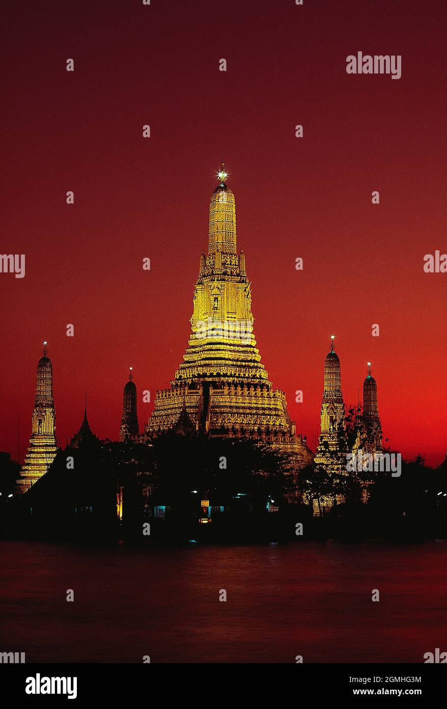 Thailand. Bangkok. Temple Wat Arun. Sunset Stock Photo - Alamy